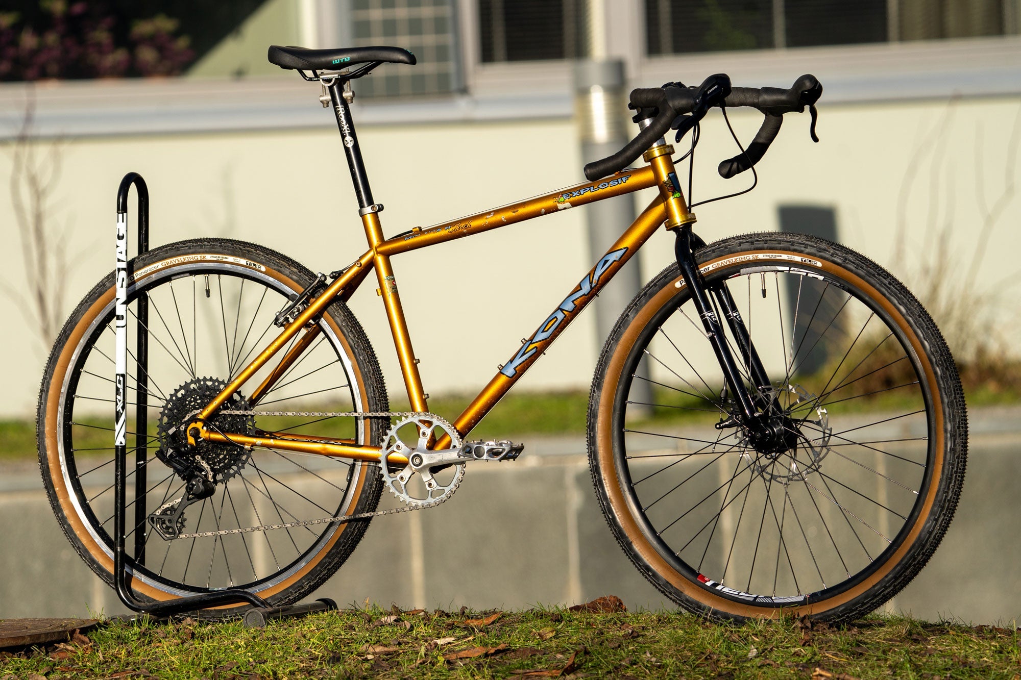 Kona Dream Builds: Fix My Bike build an Epic Explosif | Kona