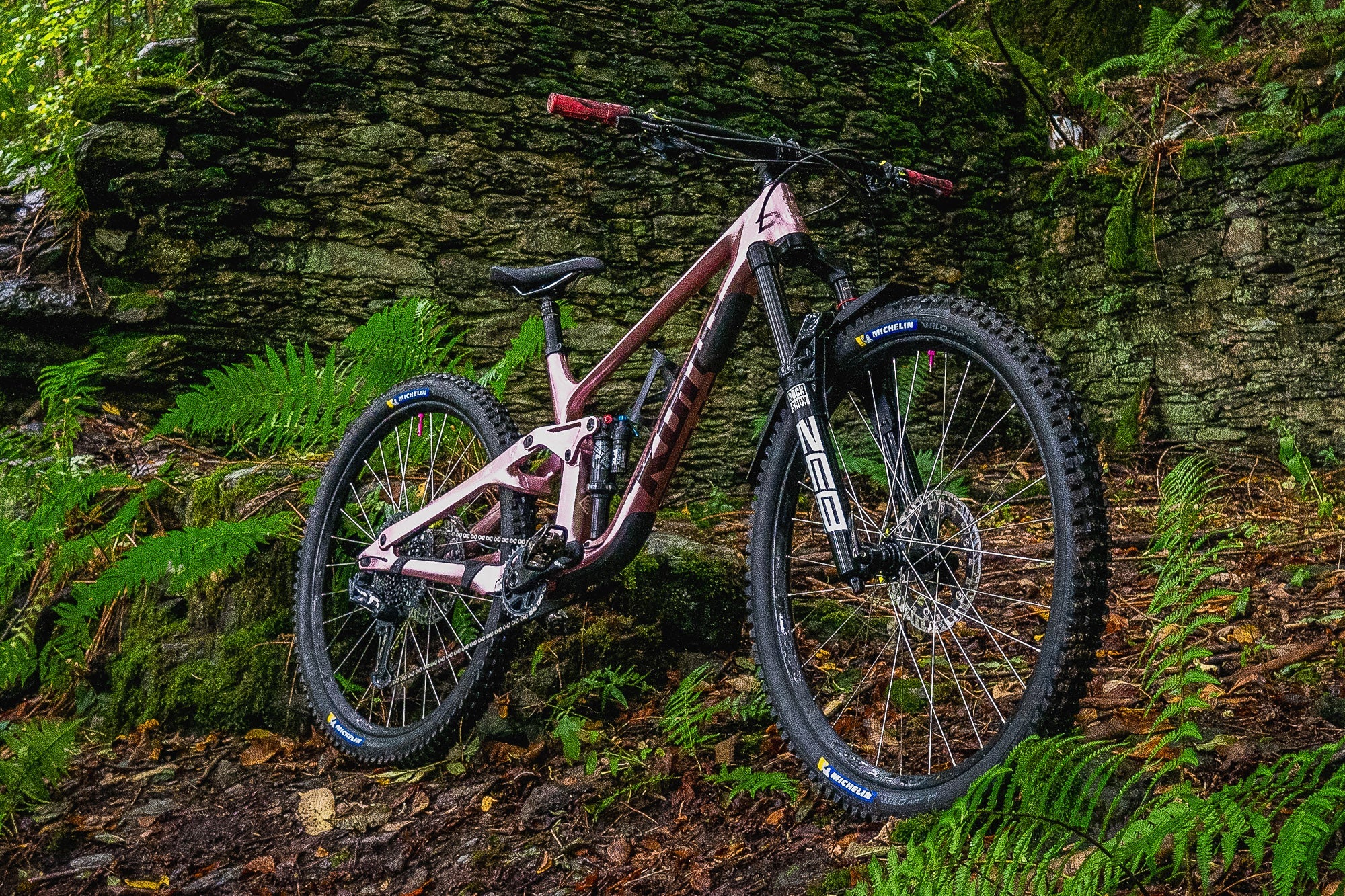 Kona Dream Builds: The Pink Panther Graeme Harts Process CR | Kona